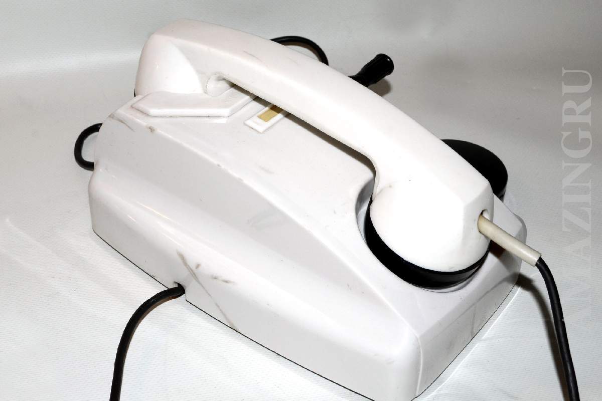 Vintage Russian USSR White Telephone AT-218 Soviet Era Original Box! | eBay