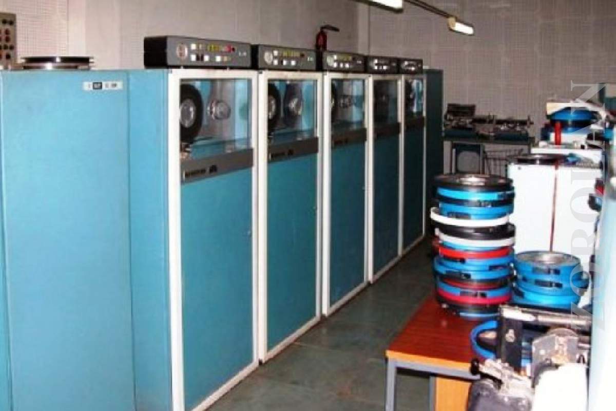 VINTAGE MAGNETIC TAPE REEL Soviet Bobbin IBM 9-track format Computer ES ...